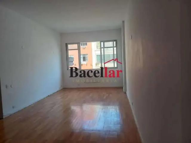 Apartamento para Venda em Rio de Janeiro/RJ Copacabana 3 Quartos