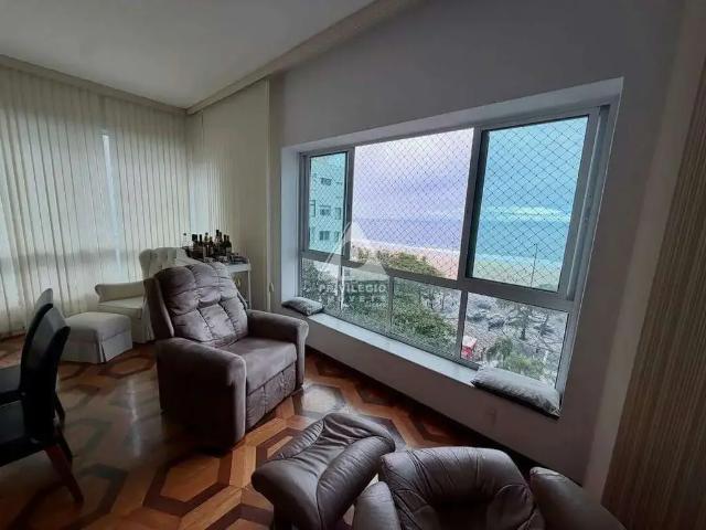 Apartamento para Venda em Rio de Janeiro/RJ Copacabana 3 Quartos