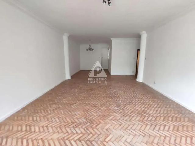 Apartamento para Venda em Rio de Janeiro/RJ Copacabana 3 Quartos