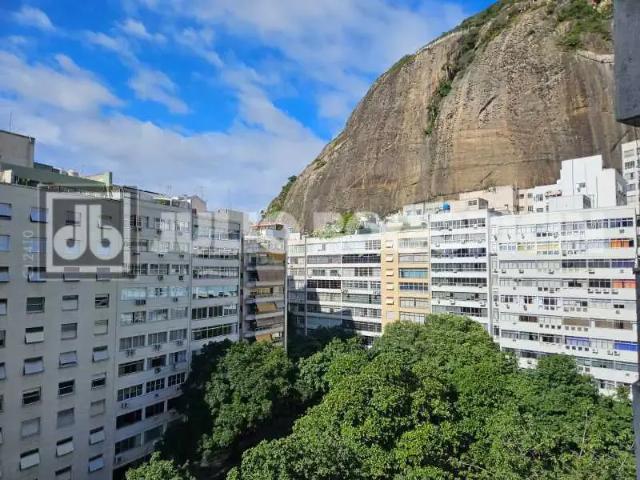 Apartamento para Venda em Rio de Janeiro/RJ Copacabana 3 Quartos