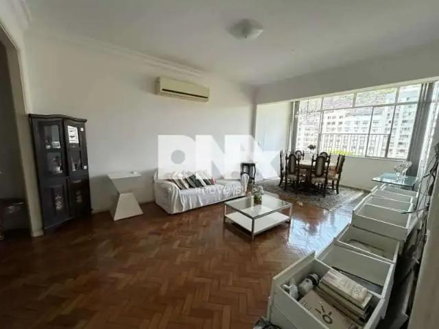 Apartamento para Venda em Rio de Janeiro/RJ Copacabana 3 Quartos