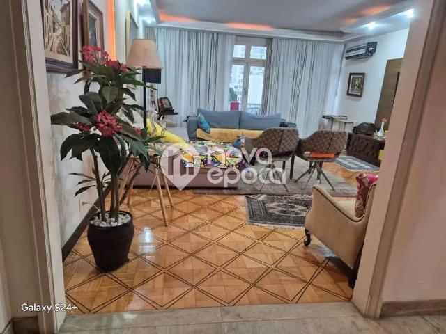Apartamento para Venda em Rio de Janeiro/RJ Copacabana 3 Quartos