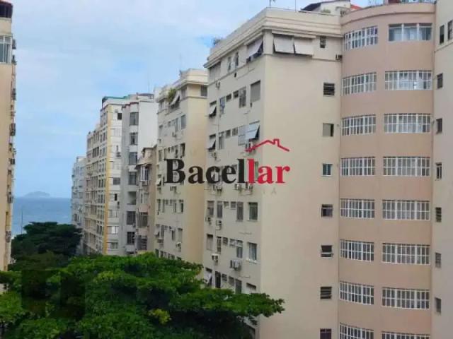 Apartamento para Venda em Rio de Janeiro/RJ Copacabana 3 Quartos