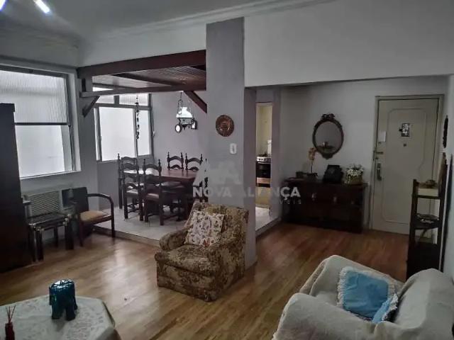 Apartamento para Venda em Rio de Janeiro/RJ Copacabana 3 Quartos