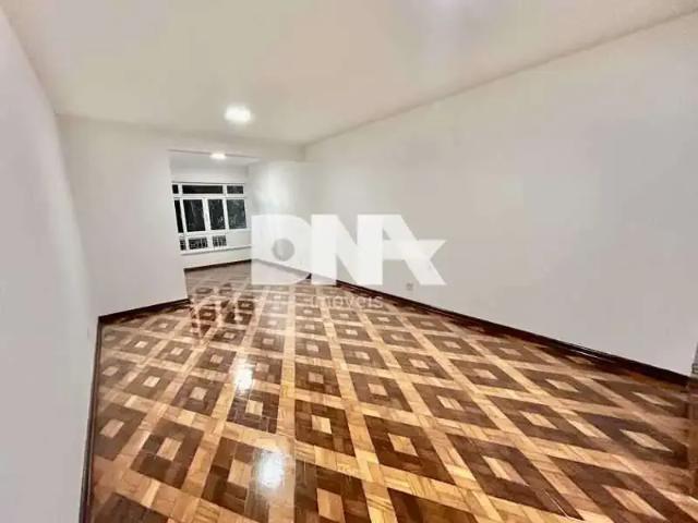 Apartamento para Venda em Rio de Janeiro/RJ Copacabana 3 Quartos