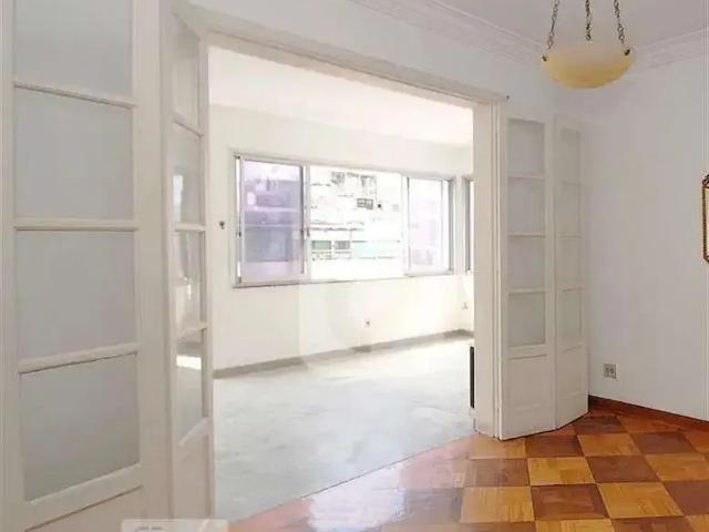 Apartamento para Venda em Rio de Janeiro/RJ Copacabana 3 Quartos