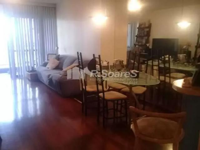 Apartamento para Venda em Rio de Janeiro/RJ Copacabana 3 Quartos