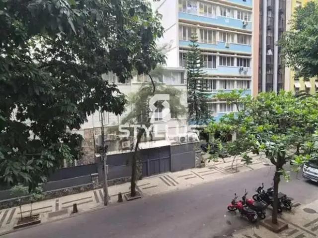 Apartamento para Venda em Rio de Janeiro/RJ Copacabana 3 Quartos