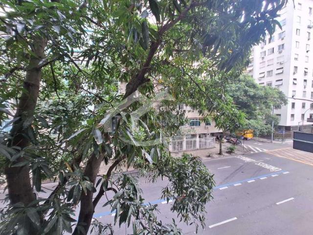 Apartamento para Venda em Rio de Janeiro/RJ Copacabana 3 Quartos