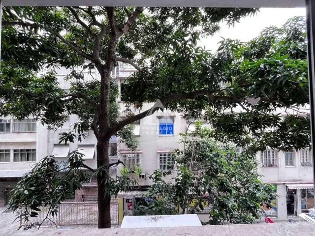 Apartamento para Venda em Rio de Janeiro/RJ Copacabana 3 Quartos