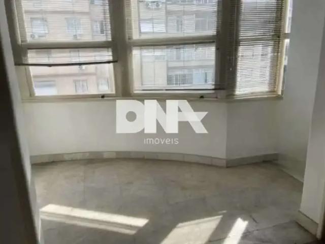 Apartamento para Venda em Rio de Janeiro/RJ Copacabana 3 Quartos