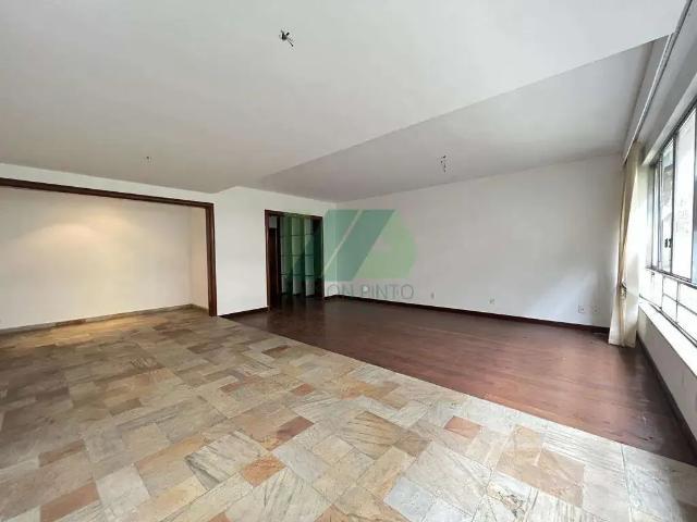 Apartamento para Venda em Rio de Janeiro/RJ Copacabana 3 Quartos