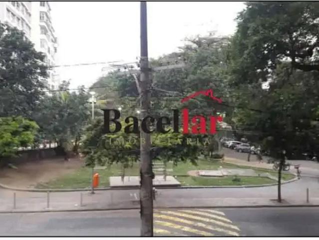 Apartamento para Venda em Rio de Janeiro/RJ Copacabana 3 Quartos