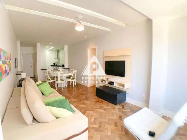 Apartamento para Venda em Rio de Janeiro/RJ Copacabana 3 Quartos
