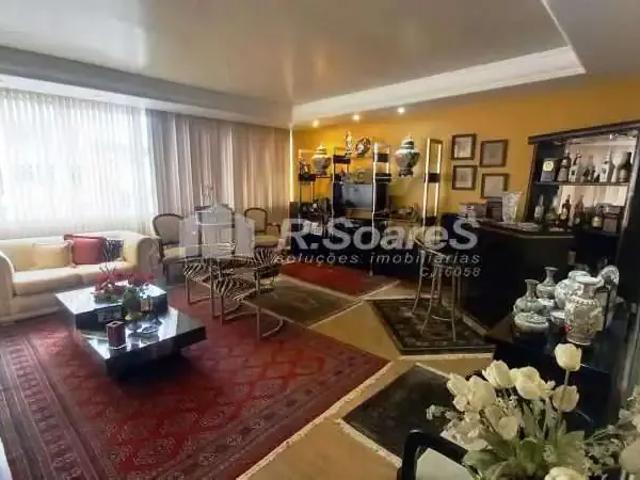 Apartamento para Venda em Rio de Janeiro/RJ Copacabana 3 Quartos