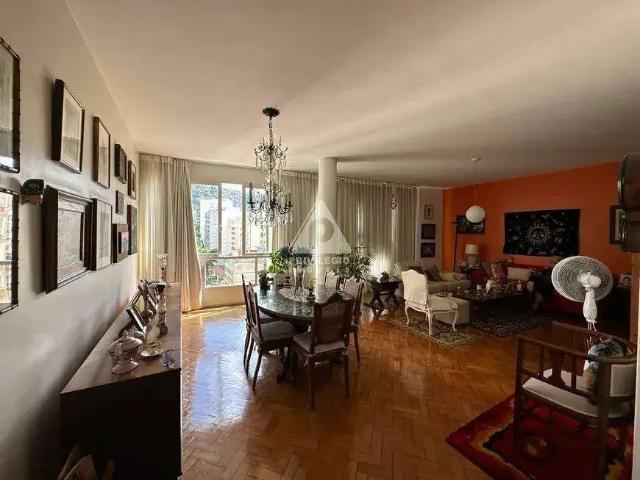Apartamento para Venda em Rio de Janeiro/RJ Copacabana 3 Quartos