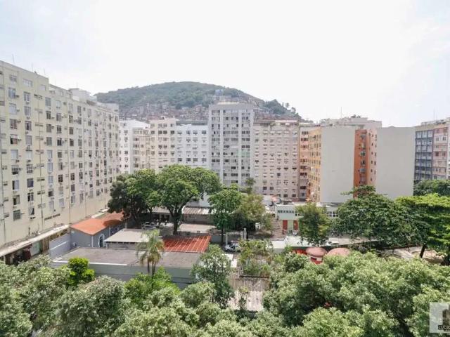 Apartamento para Venda em Rio de Janeiro/RJ Copacabana 3 Quartos