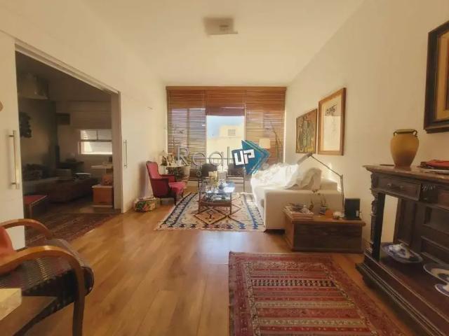 Apartamento para Venda em Rio de Janeiro/RJ Copacabana 3 Quartos
