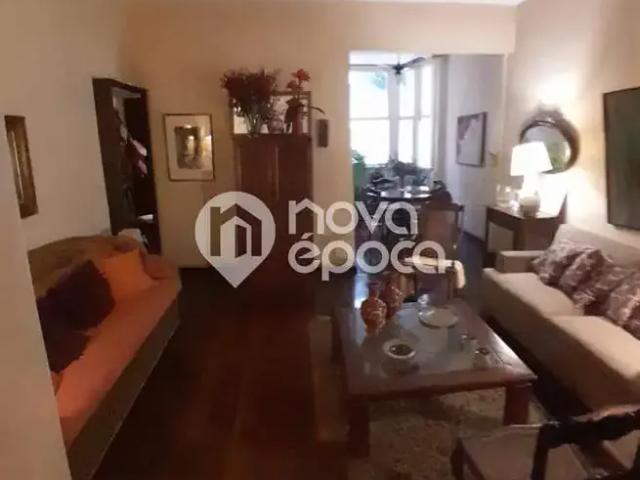 Apartamento para Venda em Rio de Janeiro/RJ Copacabana 3 Quartos