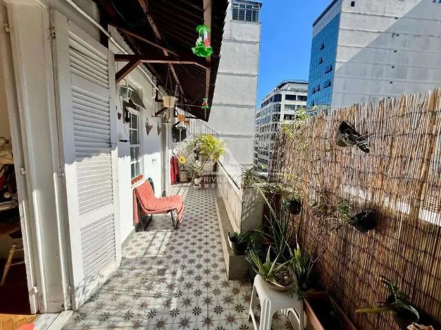 Apartamento para Venda em Rio de Janeiro/RJ Copacabana 3 Quartos