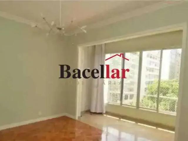 Apartamento para Venda em Rio de Janeiro/RJ Copacabana 3 Quartos