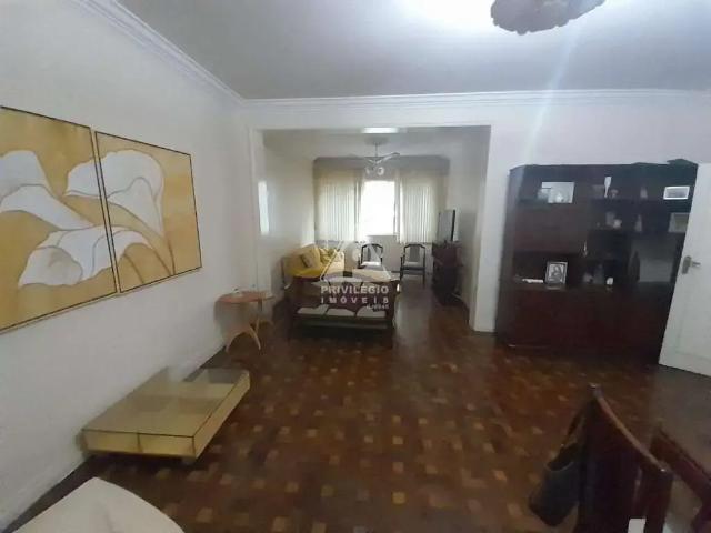 Apartamento para Venda em Rio de Janeiro/RJ Copacabana 3 Quartos