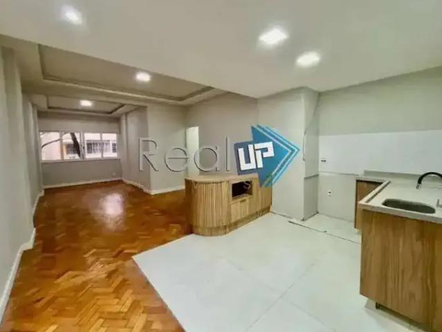 Apartamento para Venda em Rio de Janeiro/RJ Copacabana 3 Quartos