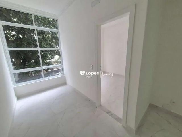 Apartamento para Venda em Rio de Janeiro/RJ Copacabana 3 Quartos