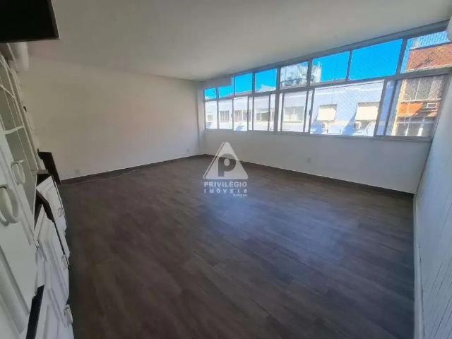 Apartamento para Venda em Rio de Janeiro/RJ Copacabana 3 Quartos
