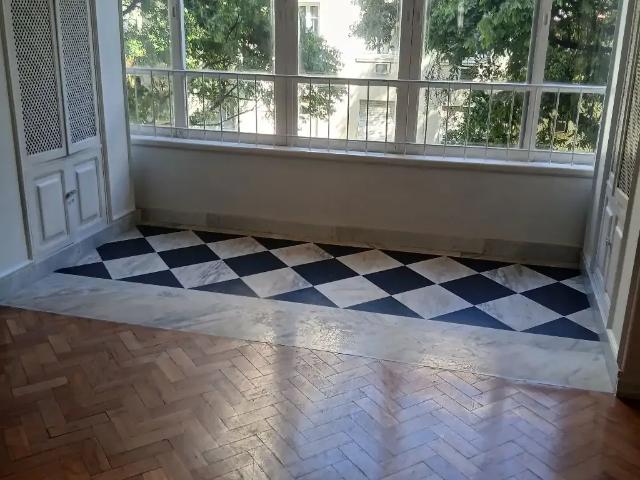 Apartamento para Venda em Rio de Janeiro/RJ Copacabana 3 Quartos