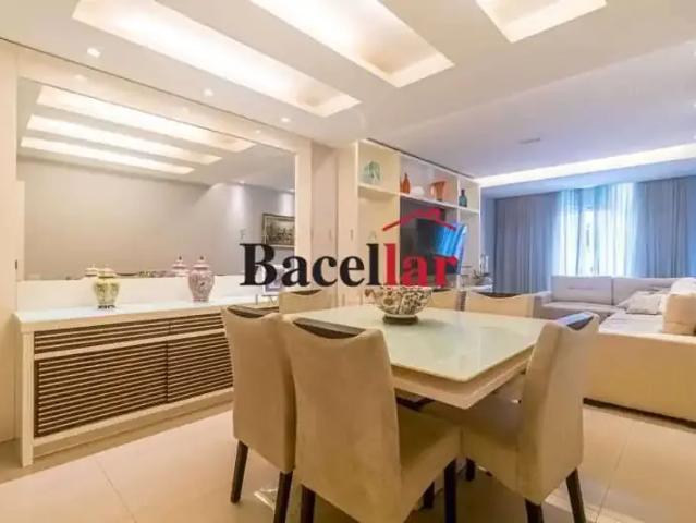 Apartamento para Venda em Rio de Janeiro/RJ Copacabana 3 Quartos
