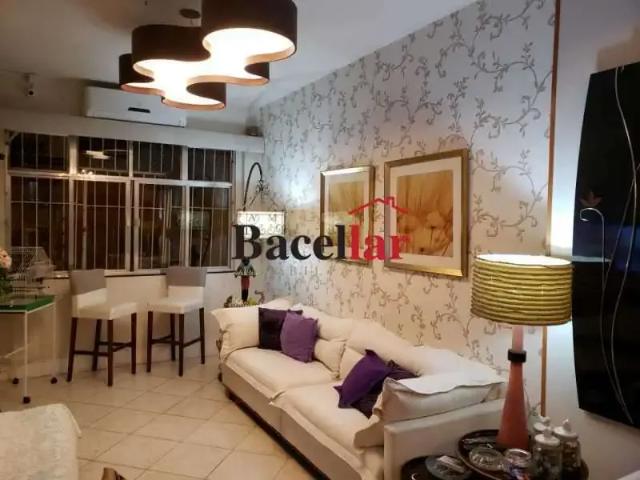 Apartamento para Venda em Rio de Janeiro/RJ Copacabana 3 Quartos