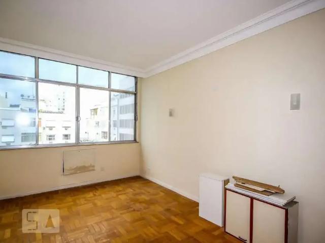 Apartamento para Venda em Rio de Janeiro/RJ Copacabana 3 Quartos