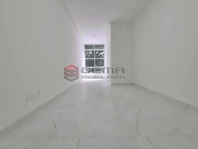 Apartamento para Venda em Rio de Janeiro/RJ Copacabana 3 Quartos