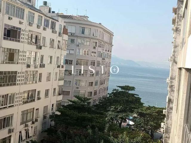 Apartamento para Venda em Rio de Janeiro/RJ Copacabana 3 Quartos