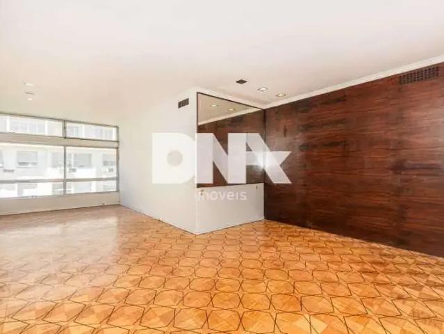 Apartamento para Venda em Rio de Janeiro/RJ Copacabana 3 Quartos