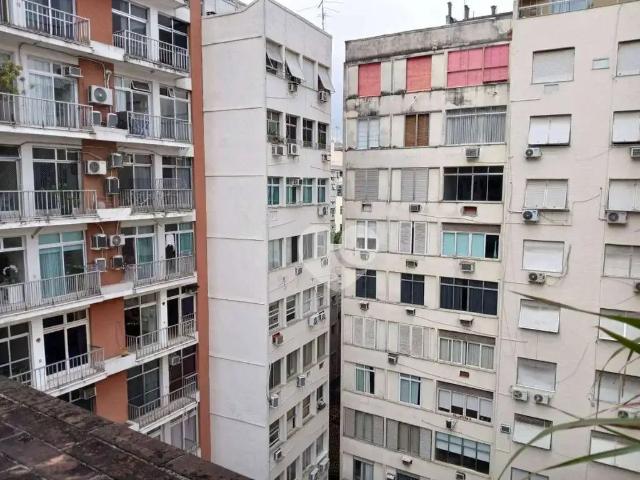 Apartamento para Venda em Rio de Janeiro/RJ Copacabana 3 Quartos