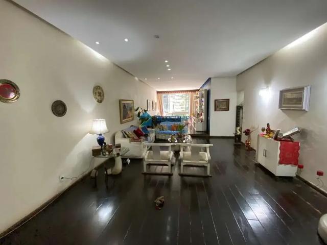 Apartamento para Venda em Rio de Janeiro/RJ Copacabana 3 Quartos