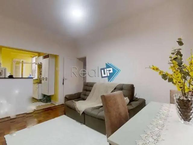 Apartamento para Venda em Rio de Janeiro/RJ Catete 2 Quartos