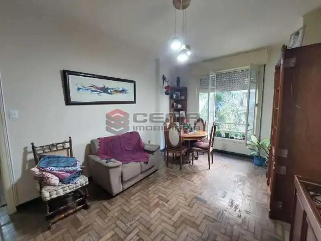 Apartamento para Venda em Rio de Janeiro/RJ Catete 2 Quartos