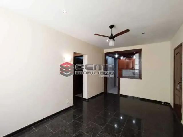 Apartamento para Venda em Rio de Janeiro/RJ Catete 2 Quartos