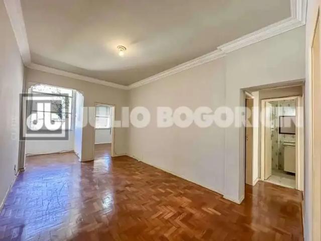 Apartamento para Venda em Rio de Janeiro/RJ Catete 2 Quartos