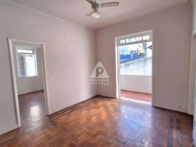 Apartamento para Venda em Rio de Janeiro/RJ Catete 2 Quartos