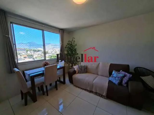 Apartamento para Venda em Rio de Janeiro/RJ Cascadura 2 Quartos