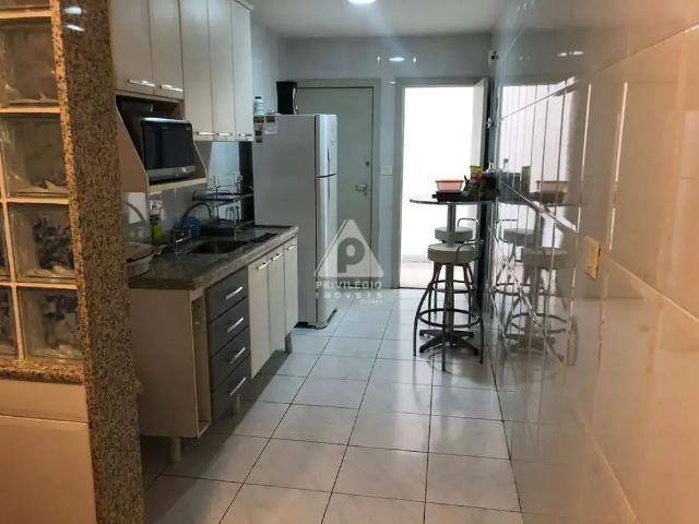 Apartamento para Venda em Rio de Janeiro/RJ Botafogo 2 Quartos