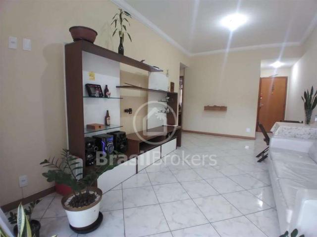 Apartamento para Venda em Rio de Janeiro/RJ Bancários 2 Quartos
