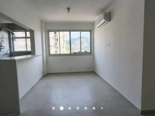 Apartamento para Venda em Rio de Janeiro/RJ Barra da Tijuca 2 Quartos