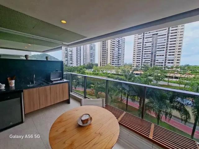 Apartamento para Venda em Rio de Janeiro/RJ Barra da Tijuca 2 Quartos