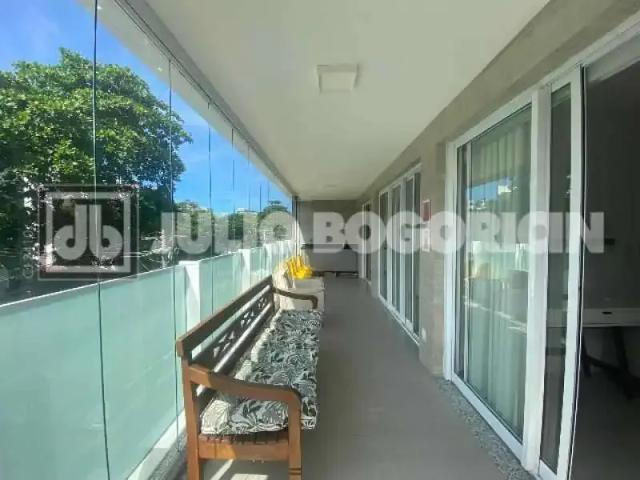 Apartamento para Venda em Rio de Janeiro/RJ Barra da Tijuca 2 Quartos