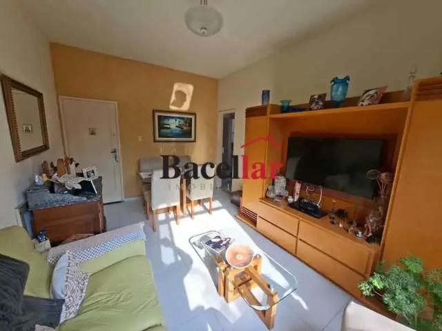 Apartamento para Venda em Rio de Janeiro/RJ Grajaú 2 Quartos